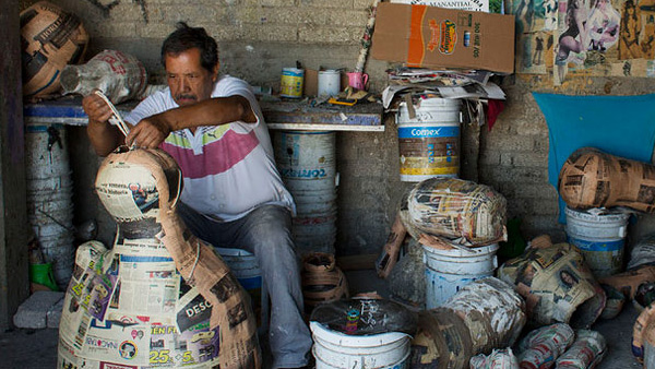 Pinata-Making Art Lives on in Mexican Culture